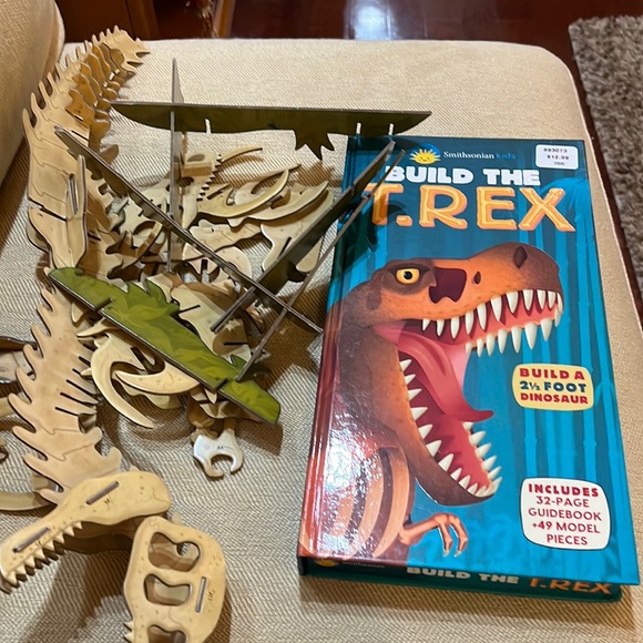 Smithsonian | Toys | Build The T Rex Book | Poshmark